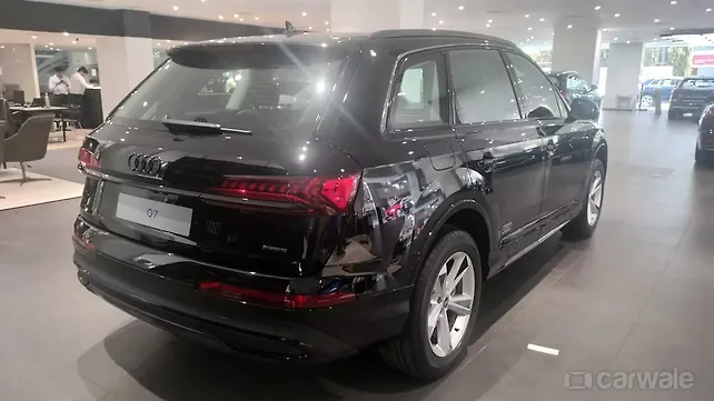 Audi Q7 Bold Edition in the flesh: Now in pictures - CarWale