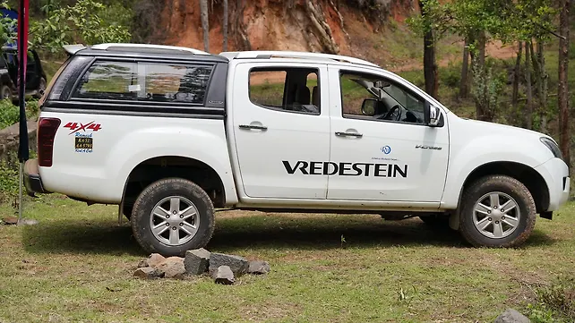 Vredestein Pinza HT and Ultrac Vorti i – First Impressions - CarWale