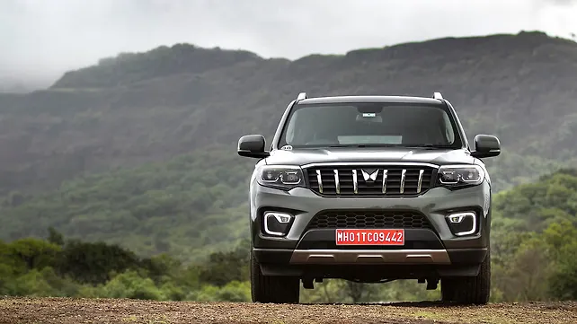 Mahindra Scorpio N Z8 Select vs Hyundai Creta SX (O) - Features ...