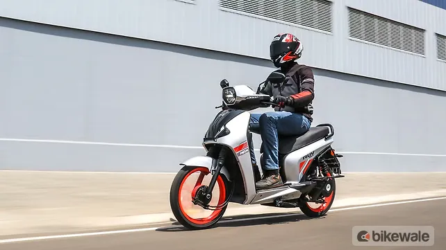 BGauss BG RUV 350 Price - Range, Images, Colours | BikeWale