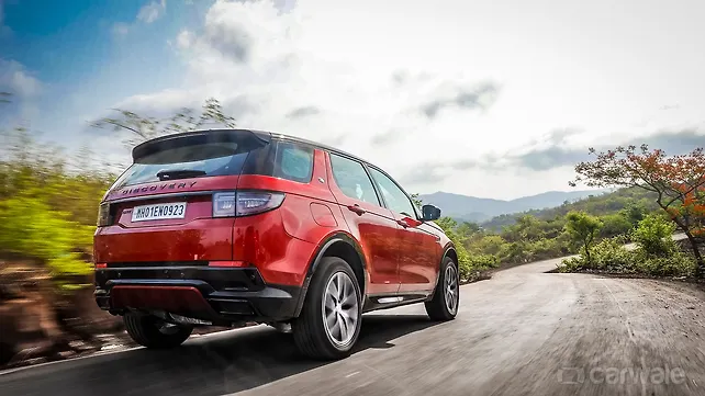 Land Rover Discovery Sport Price - Images, Colours & Reviews - CarWale