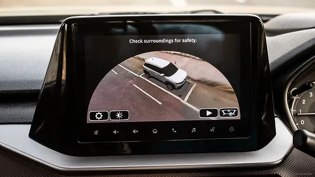 Maruti Brezza Price - Images, Colours & Reviews - CarWale