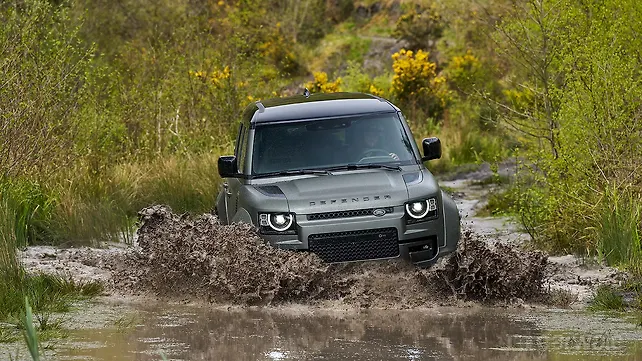 Land Rover Defender Octa: Now in pictures - CarWale