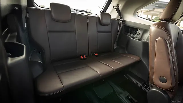 Toyota Innova Hycross Price - Images, Colours & Reviews - CarWale