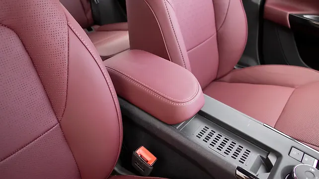 Tata Curvv Price - Images, Colours & Reviews - CarWale