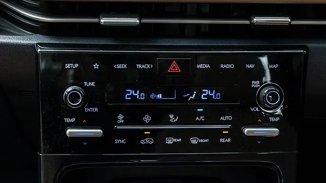 Hyundai Alcazar Price - Images, Colours & Reviews - CarWale