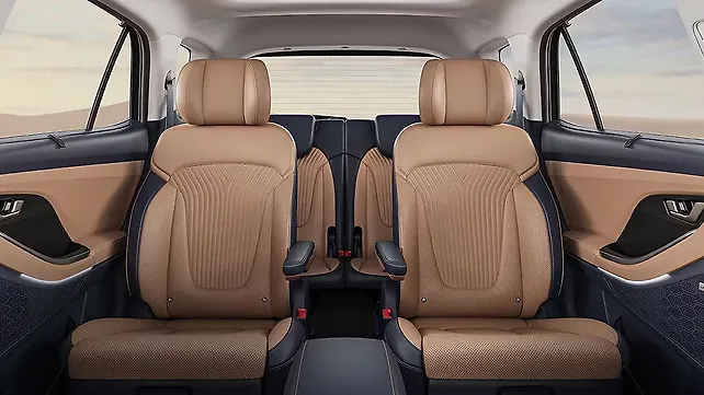 Hyundai Alcazar Price - Images, Colours & Reviews - CarWale