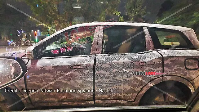 Mahindra XUV.e8 (XUV700 EV) interior spied with three screens - CarWale