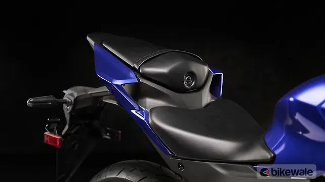 Yamaha R3 360 view - BikeWale