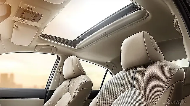 Toyota Camry Price - Images, Colours & Reviews - CarWale