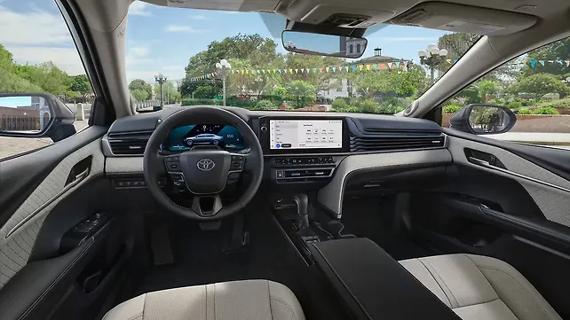 Next-generation Toyota Camry India launch on 11 December - CarWale