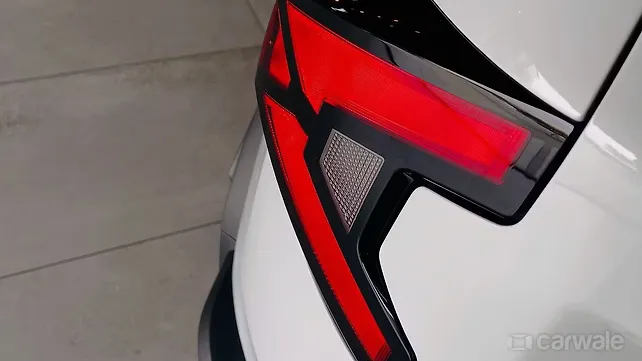 2025 Renault Duster production version: Now in pictures - CarWale