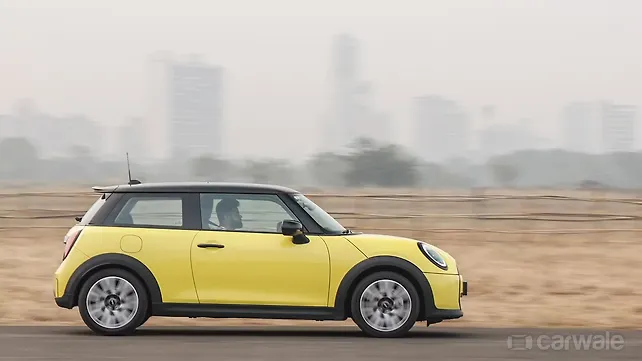 Cooper S on road Price | Mini Cooper S (Base Model)