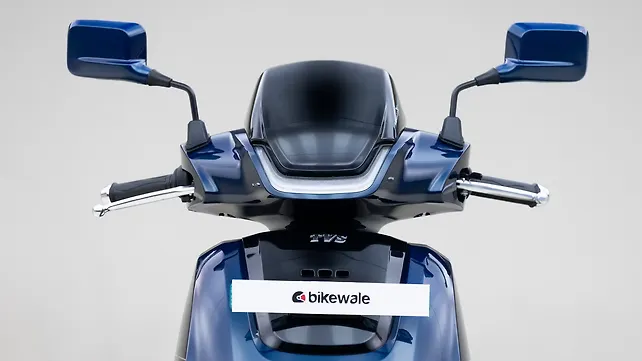 TVS iQube 360 view - BikeWale