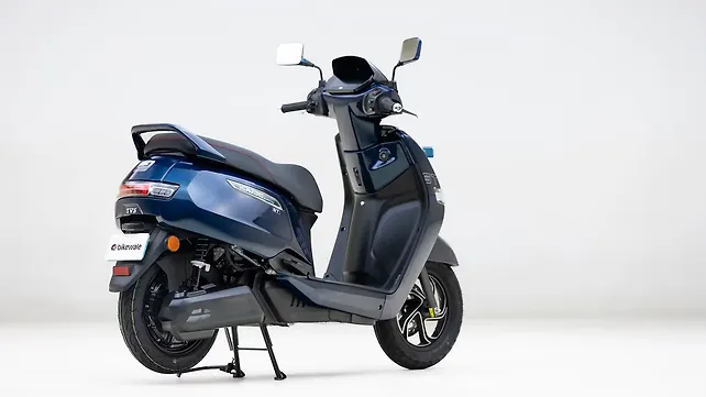 TVS iQube 360 view - BikeWale