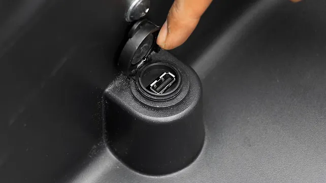 TVS iQube 360 view - BikeWale