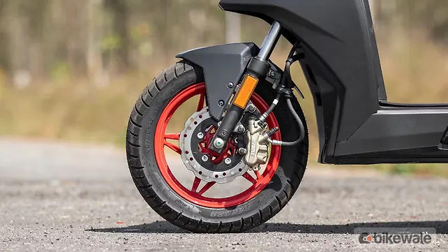 2025 Simple One electric scooter: First Ride Review - BikeWale