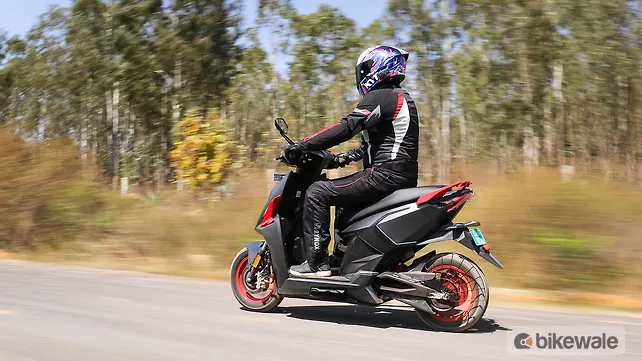 2025 Simple One electric scooter: First Ride Review - BikeWale