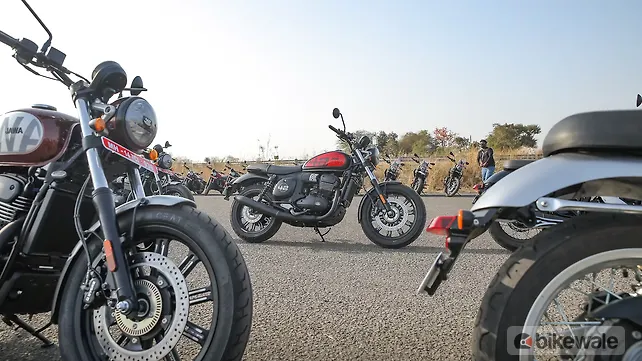 Jawa 42 FJ: Track Ride Review - BikeWale