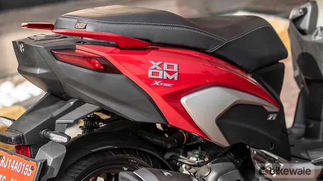 Hero Xoom 125 Price - Mileage, Images, Colours | BikeWale