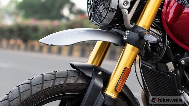 Triumph Scrambler 400X Long-term Review: Accessories Review - BikeWale