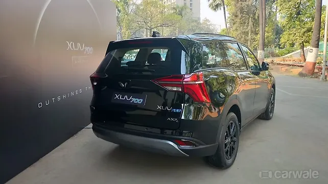 Mahindra XUV700 Ebony Edition: Now in Pictures - CarWale