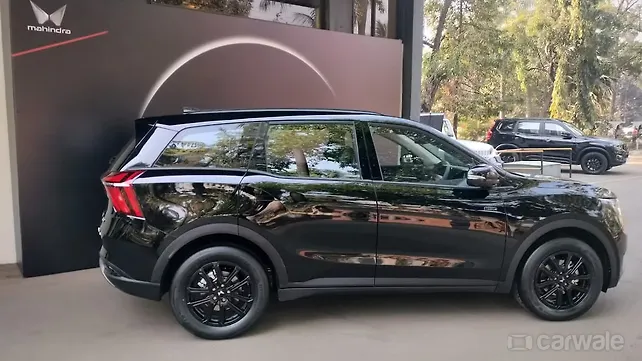 Mahindra XUV700 Ebony Edition: Now in Pictures - CarWale