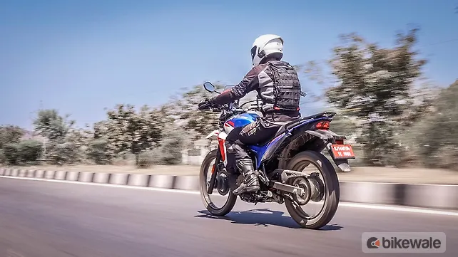 Hero Xpulse 210 Price - Mileage, Images, Colours | BikeWale