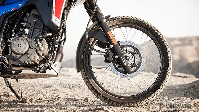 Hero Xpulse 210 Price - Mileage, Images, Colours | BikeWale