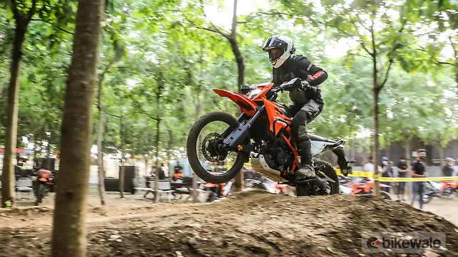 KTM 390 Enduro R 360 view - BikeWale