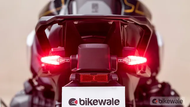 BMW R 1300 GS: Road Test Review - BikeWale