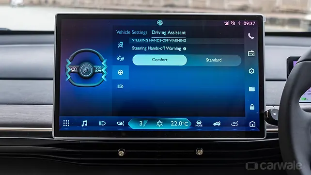 MG Windsor Pro First Drive Review - CarWale