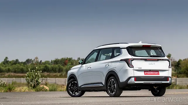 New Kia Carens Clavis: Variants Explained - CarWale