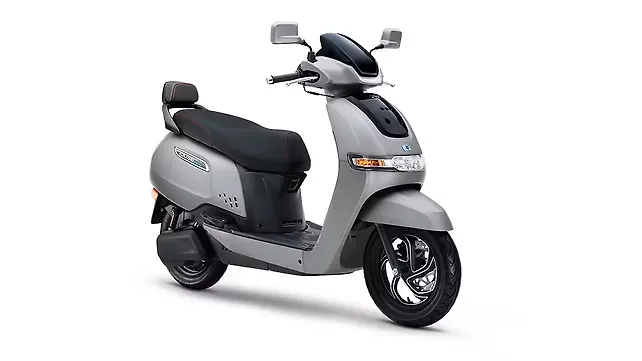 TVS iQube 360 view - BikeWale
