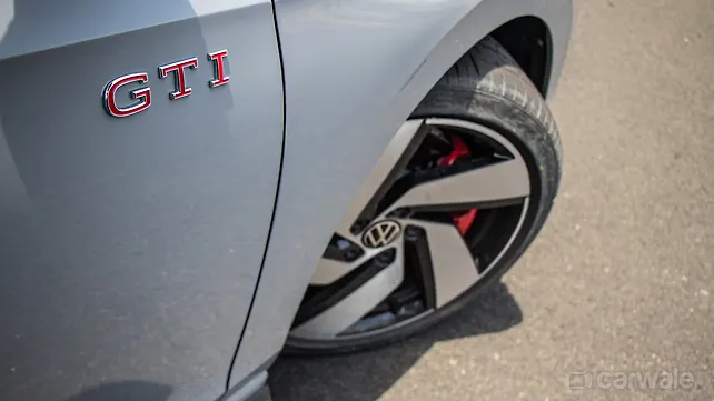 Volkswagen Golf GTI Driven: Now in Pictures - CarWale