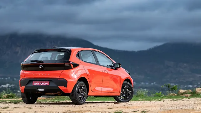 Tata Altroz Facelift First Drive Review - CarWale