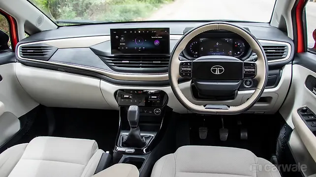 Tata Altroz Facelift First Drive Review - CarWale