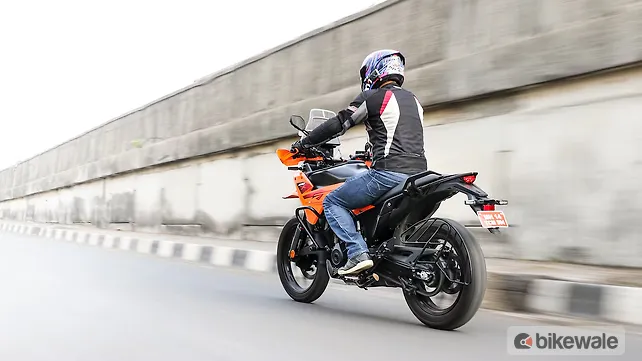 KTM 390 Adventure X Price - Mileage, Images, Colours | BikeWale