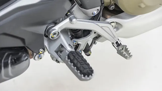 Ducati Multistrada V4 [2024] 360 view - BikeWale