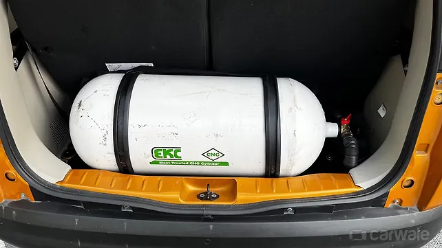 Renault Triber CNG in the Real World: Now in Pictures - CarWale