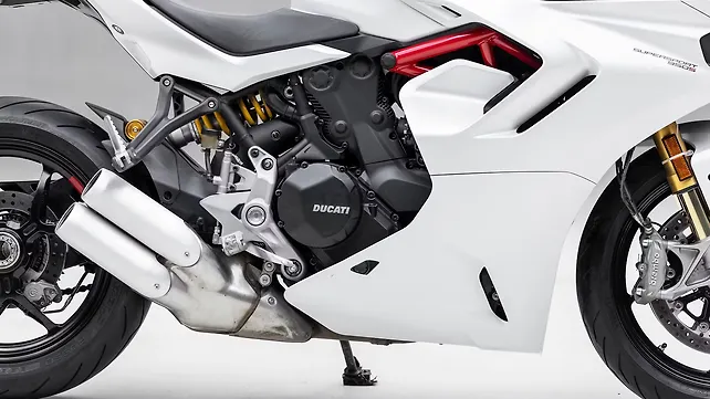 Ducati SuperSport 360 view - BikeWale