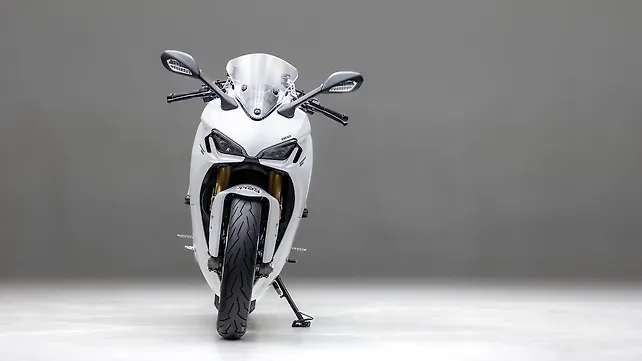 Ducati SuperSport 360 view - BikeWale
