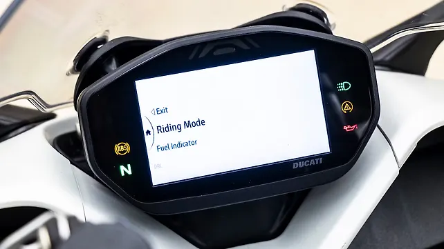 Ducati SuperSport 360 view - BikeWale