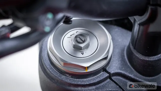 2025 Ducati Hypermotard 950 RVE: First Ride Review - BikeWale