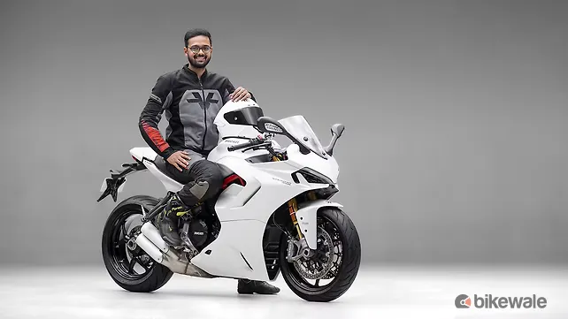 Ducati SuperSport 360 view - BikeWale