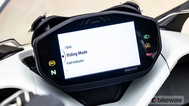 2025 Ducati SuperSport 950 S: First Ride Review - BikeWale