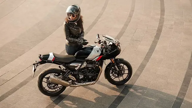 Triumph Thruxton 400: Image Gallery - BikeWale