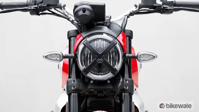 Ducati Scrambler Icon 360 view - BikeWale
