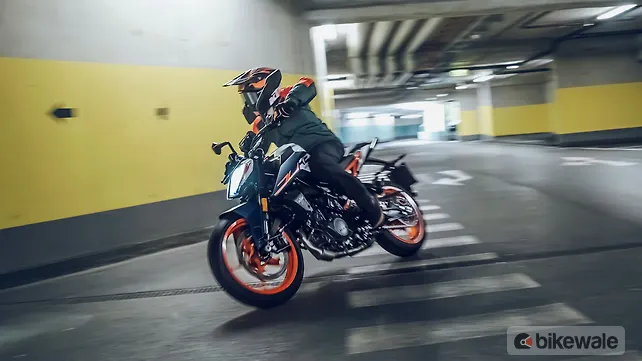KTM 160 Duke Launched in India at Rs. 1.85 Lakh - BikeWale