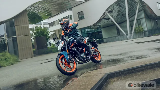 KTM 160 Duke Launched in India at Rs. 1.85 Lakh - BikeWale